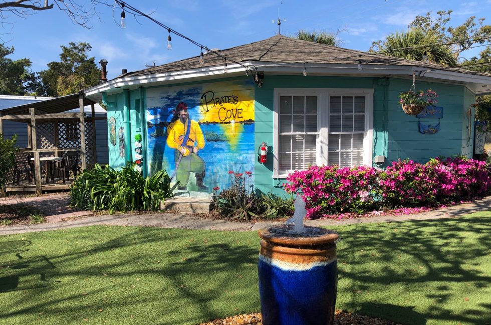 Cottages | Pirates Cove Cottages