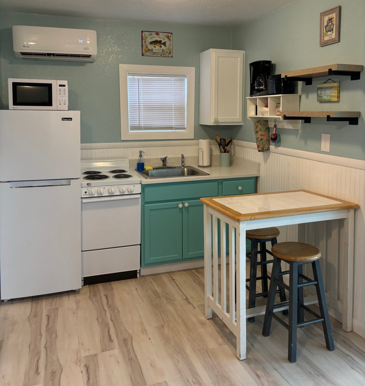 Cottages | Pirates Cove Cottages