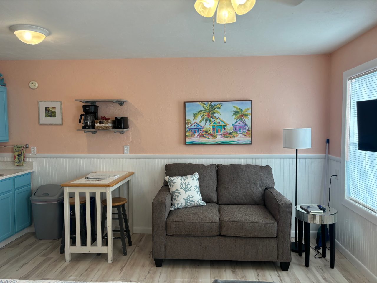 Cottages | Pirates Cove Cottages