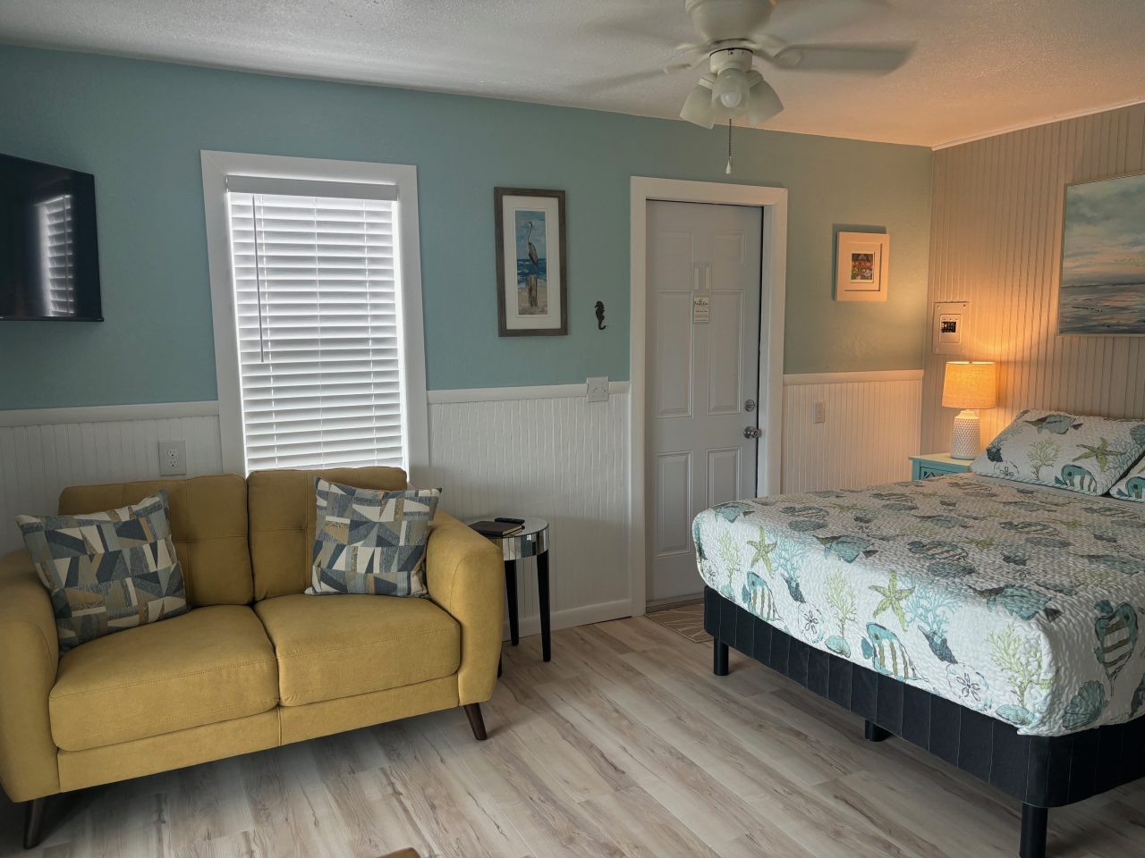 Cottages | Pirates Cove Cottages